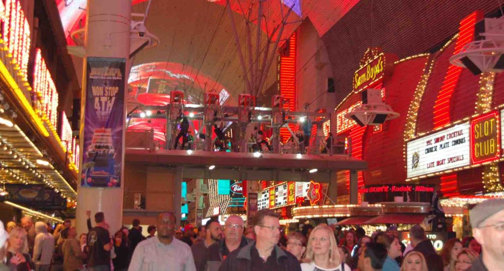 Las Vegas - First Friday Downtown with Vibecke - King Goya