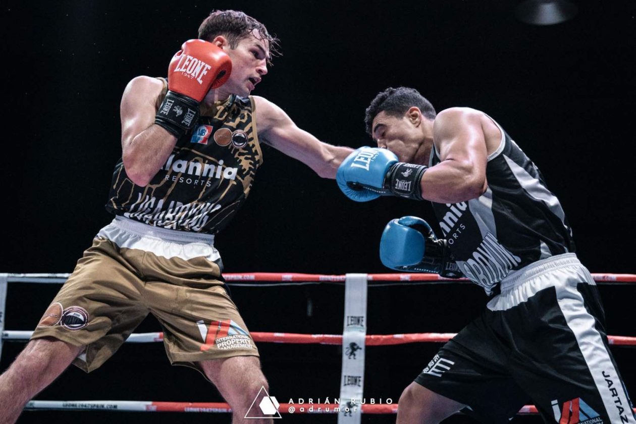 A Gentleman Gladiator: Theo rise in the Boxing World